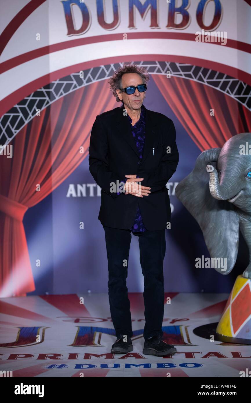 Tim Burton Red Carpet High Resolution Stock Photography and Images - Alamy