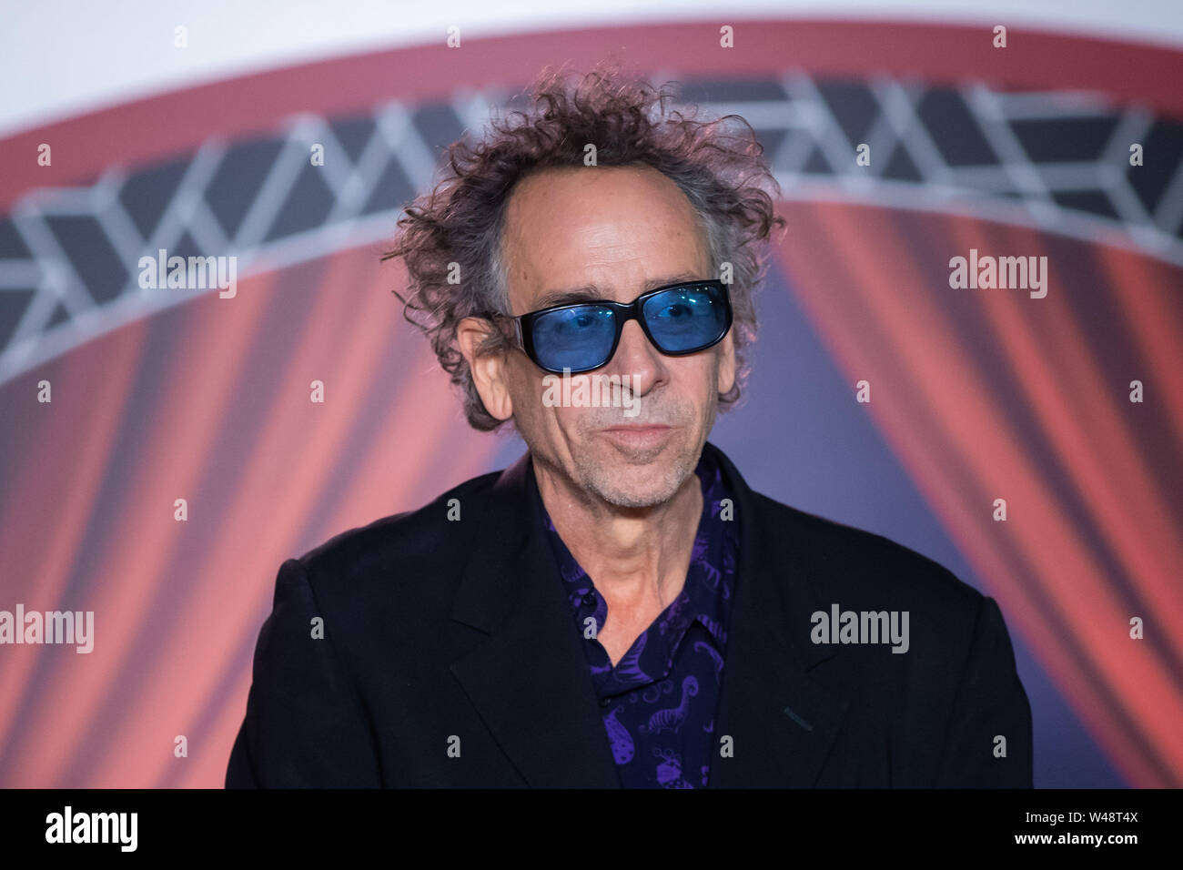 Roma - Tim Burton sul red carpet della prima italiana di "Dumbo" al ...