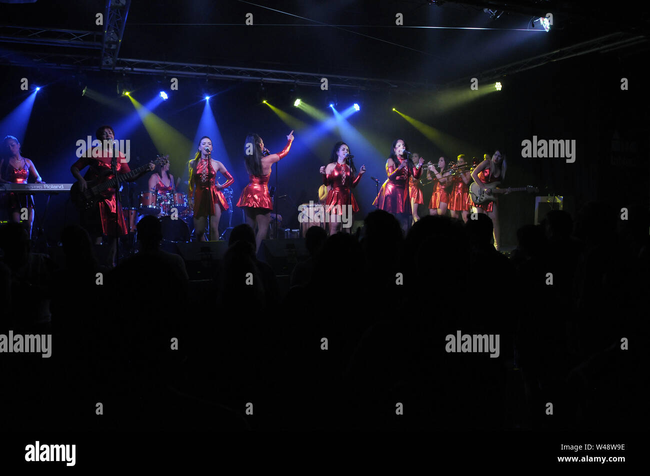 The Anacaona female orchestra during its concert in the Nau of ...