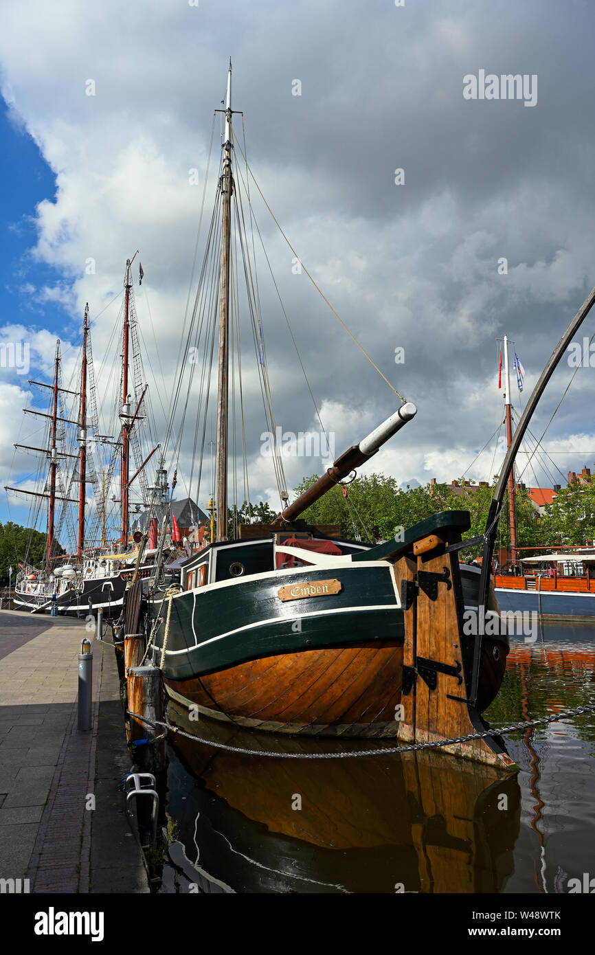 emden, niedersachsen/germany - 2019.07.17: the city centre of emden ...