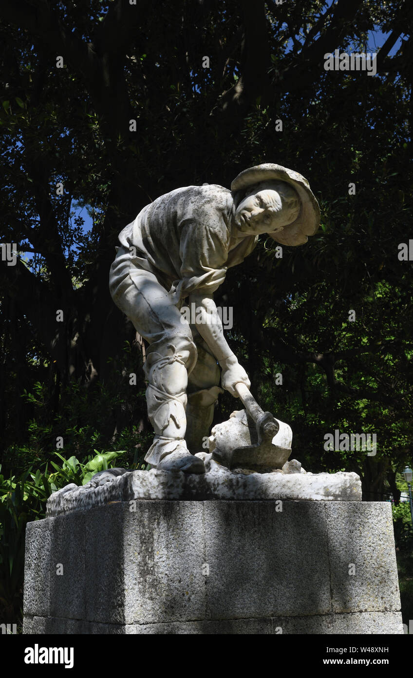 jardim da estrela;statue of farmer;lisbon;portugal Stock Photo - Alamy