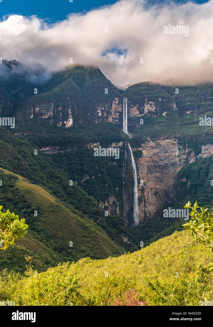 Catarata del Gocta waterfall, Peru Stock Photo - Alamy