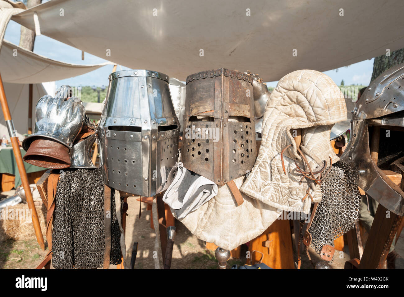 Medieval joust hi-res stock photography and images - Alamy