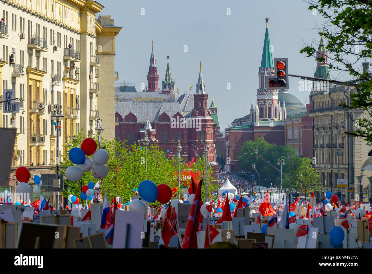 MOSCOW, RUSSIA - MAY 9, 2019: Immortal regiment procession in Victory ...