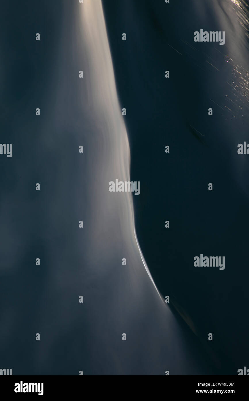 Olas en el mar hi-res stock photography and images - Alamy