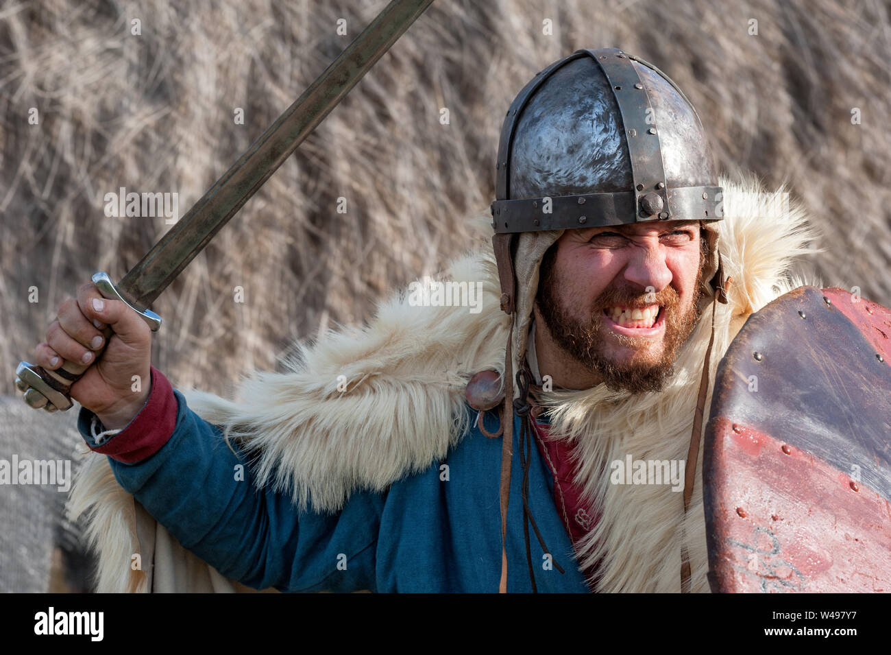 Full armor hi-res stock photography and images - Alamy