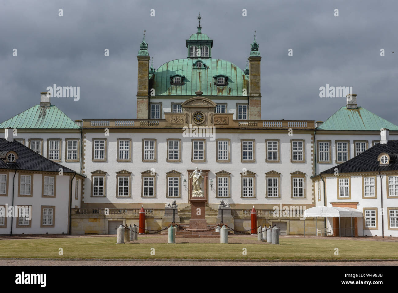 Fredensborg castle is the Danish queen's favorite residence Stock Photo ...