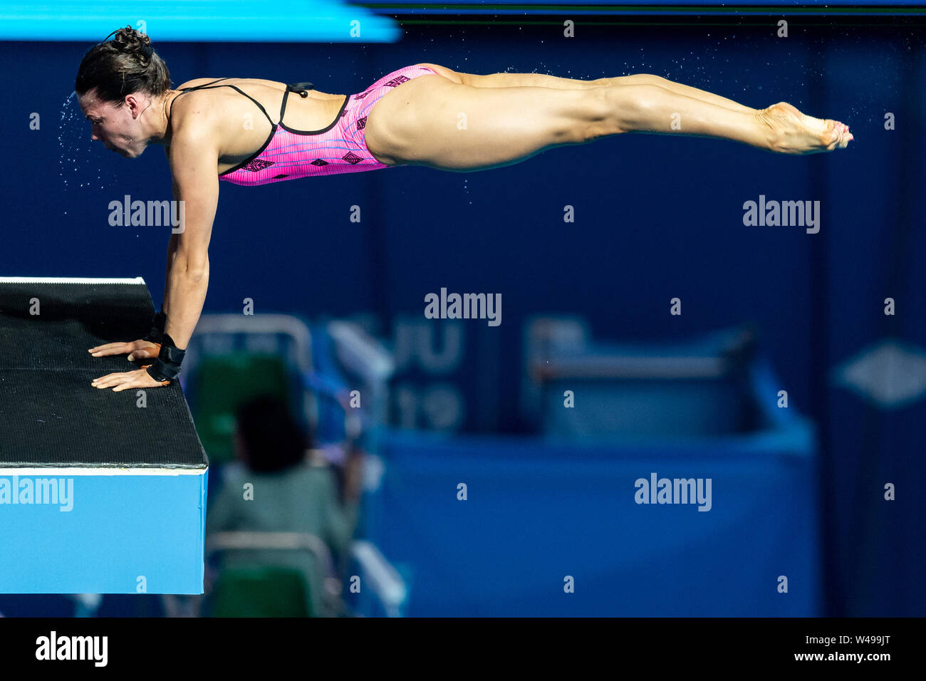 Korea diving championships hi-res stock photography and images - Alamy