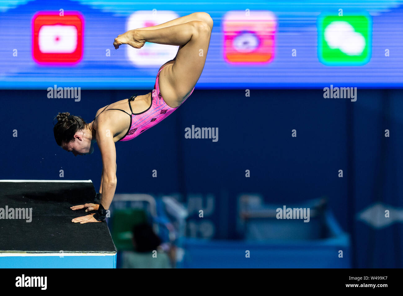 Korea diving championships hi-res stock photography and images - Alamy
