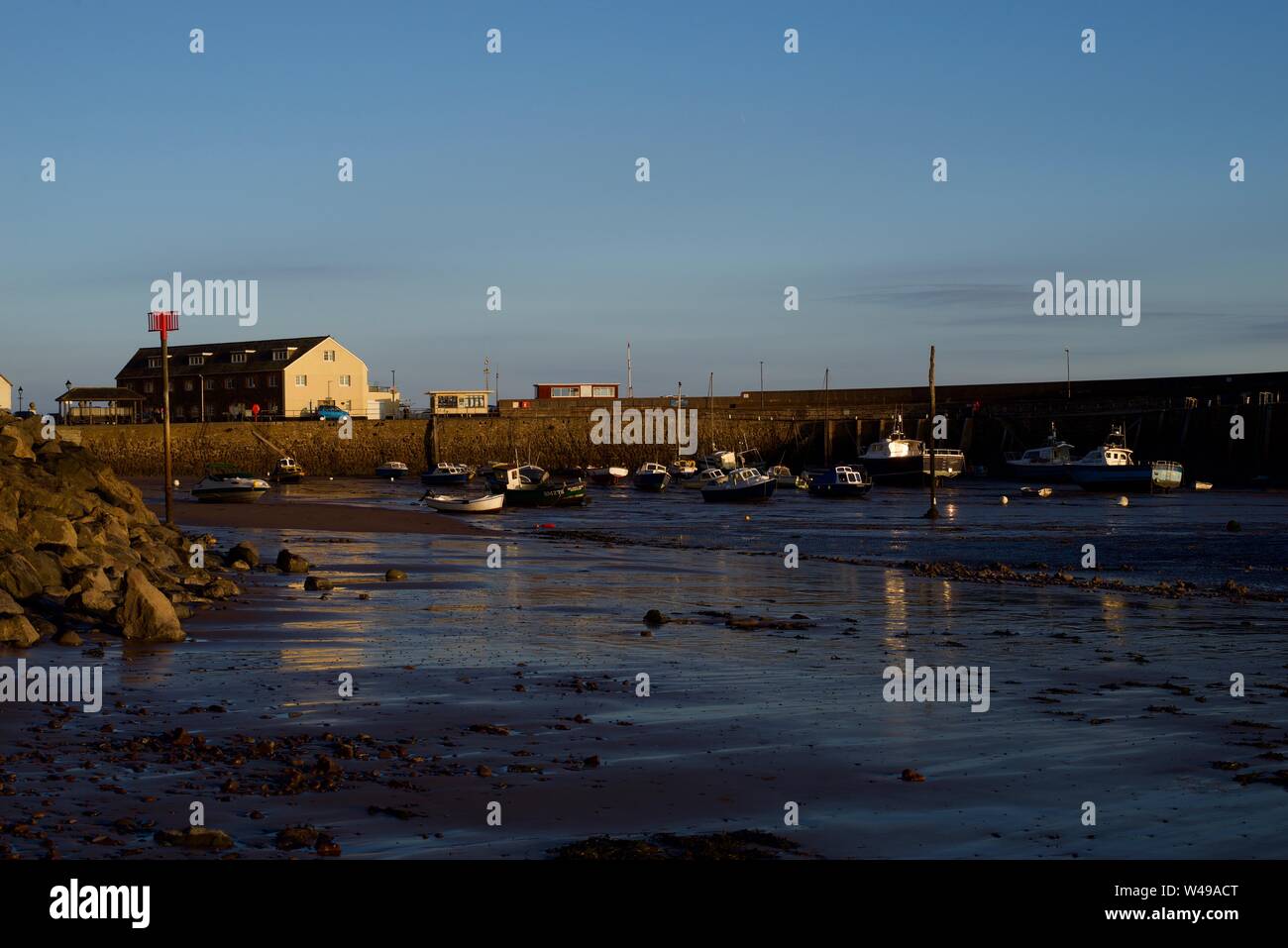 Docks in cornwall Stock Photo - Alamy
