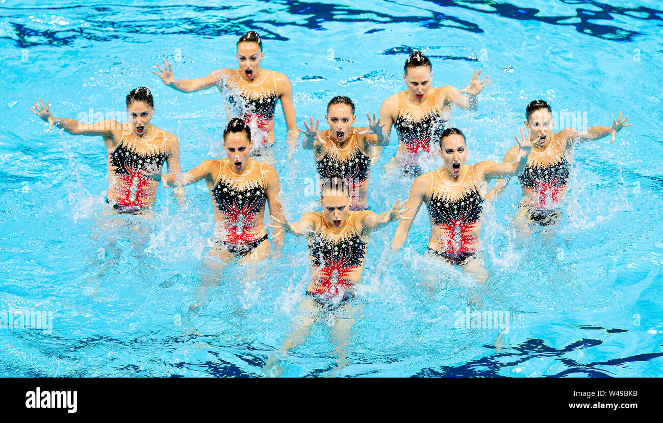 Artistic swimming team italy hi-res stock photography and images - Alamy