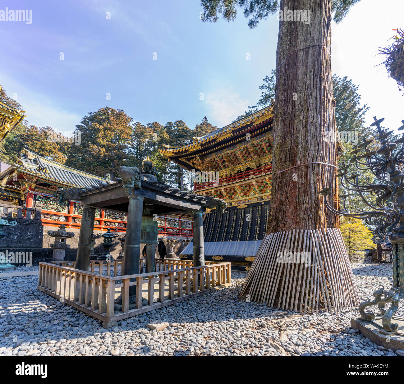 Yomeimon Gate. Japan's most ornate structure, giving off a grand and ...