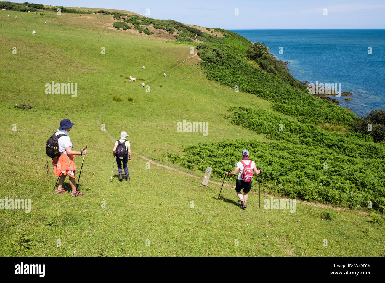 Walkers routes through britain hi-res stock photography and images - Alamy