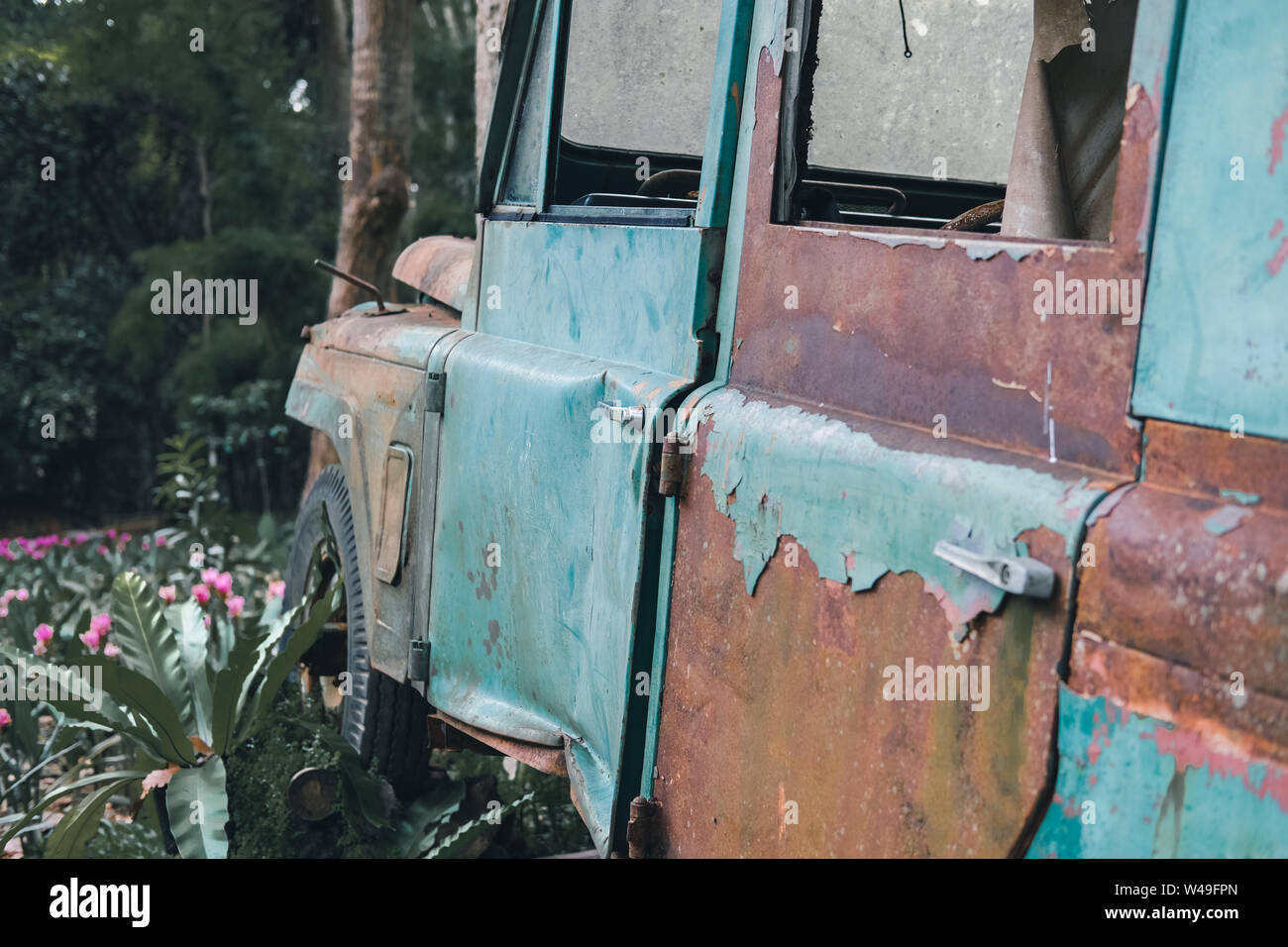 retro vintage green old jeep car. 4 wheel drive off road vehicle Stock ...