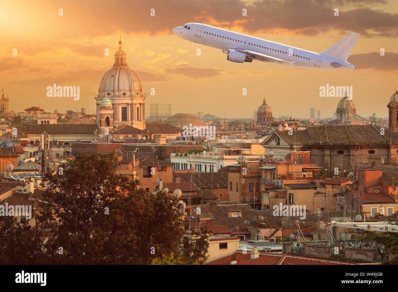 Plane over rome hi-res stock photography and images - Alamy