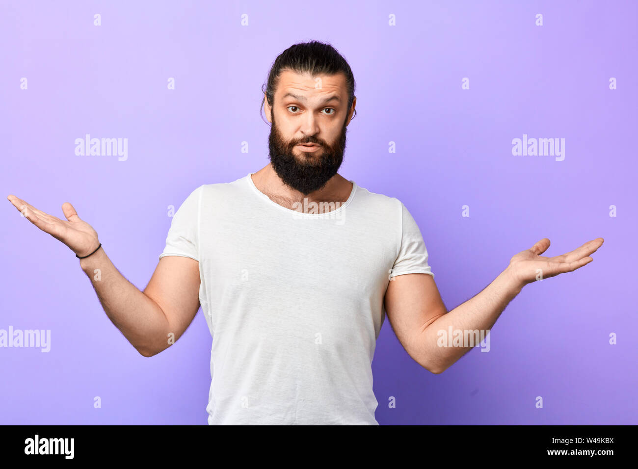 Blue shoulder shrug hi-res stock photography and images - Alamy
