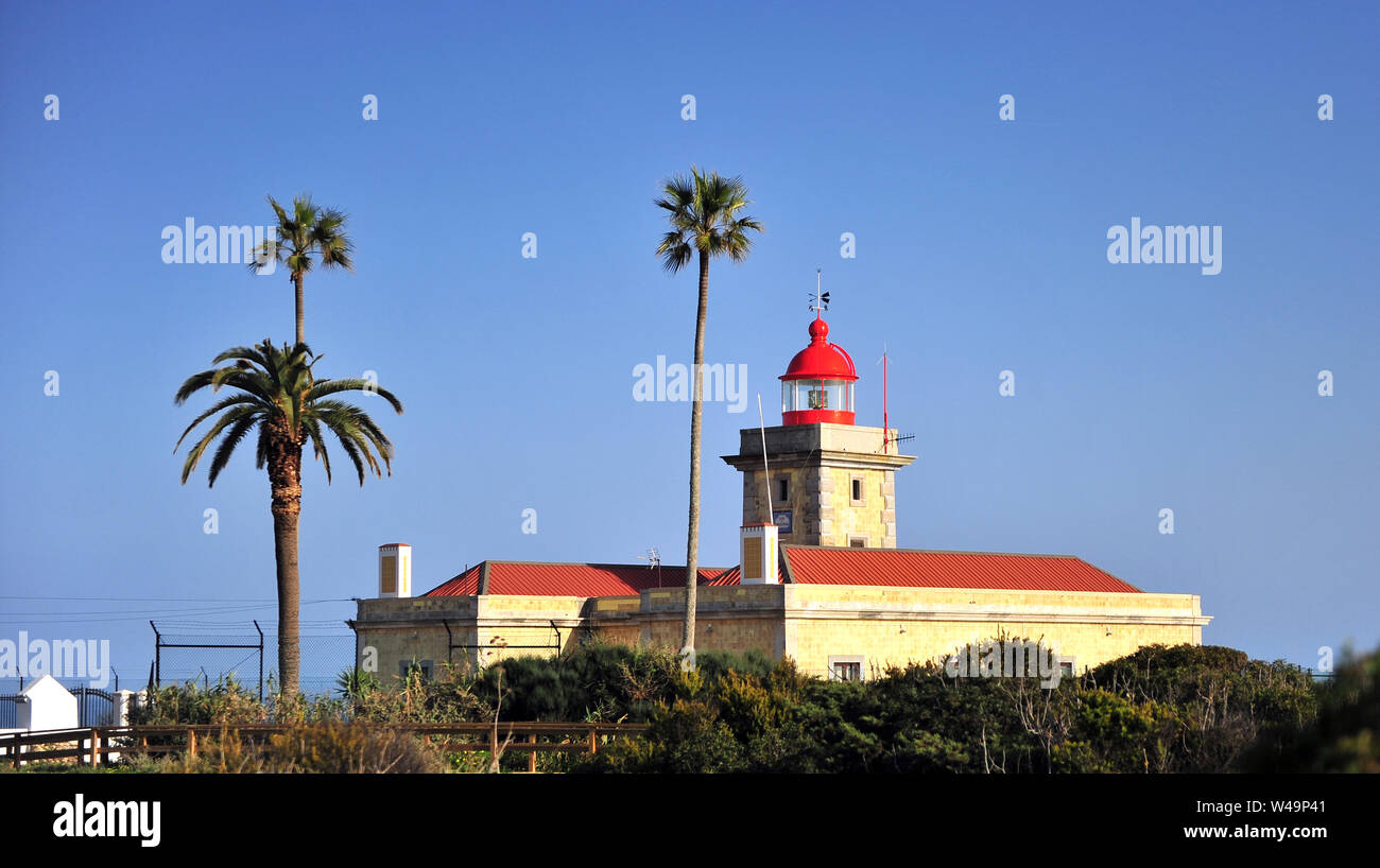 Lighthouse at Ponte de Piedad, Lagos, Algarve, Portugal Stock Photo - Alamy