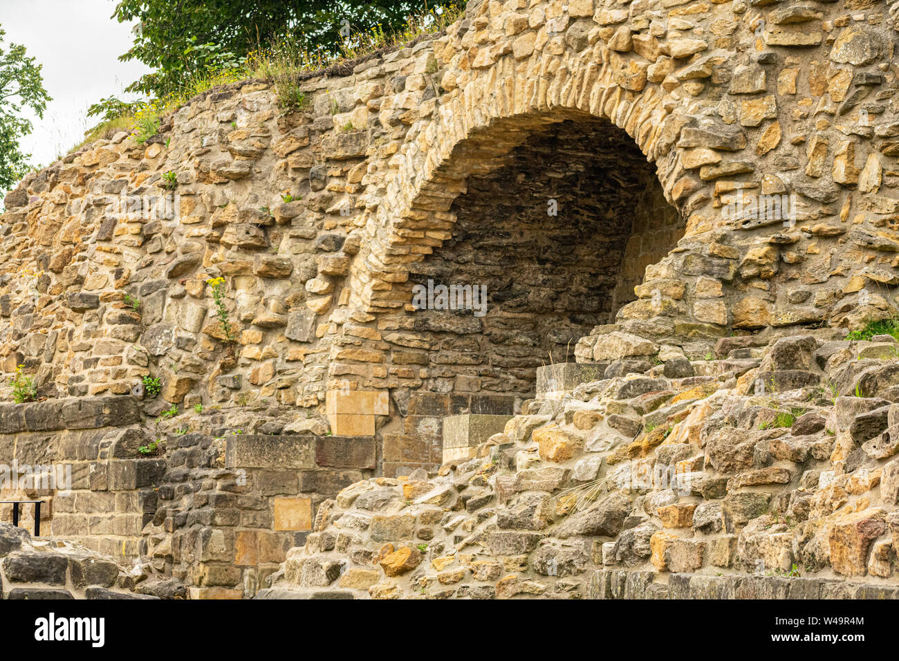 Pontefract castle hi-res stock photography and images - Alamy