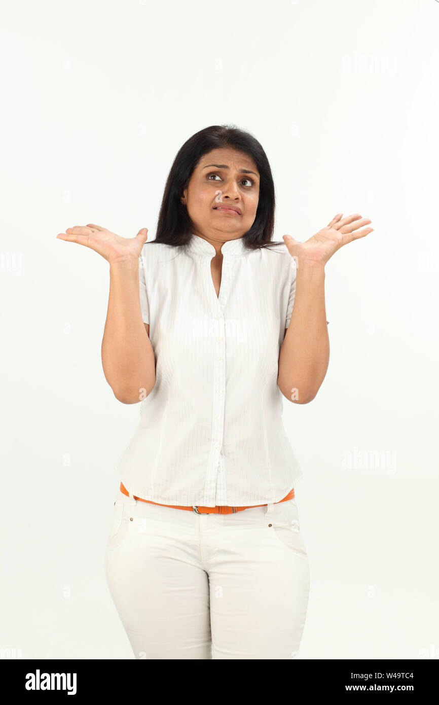 Indian woman fear scared hi-res stock photography and images - Alamy