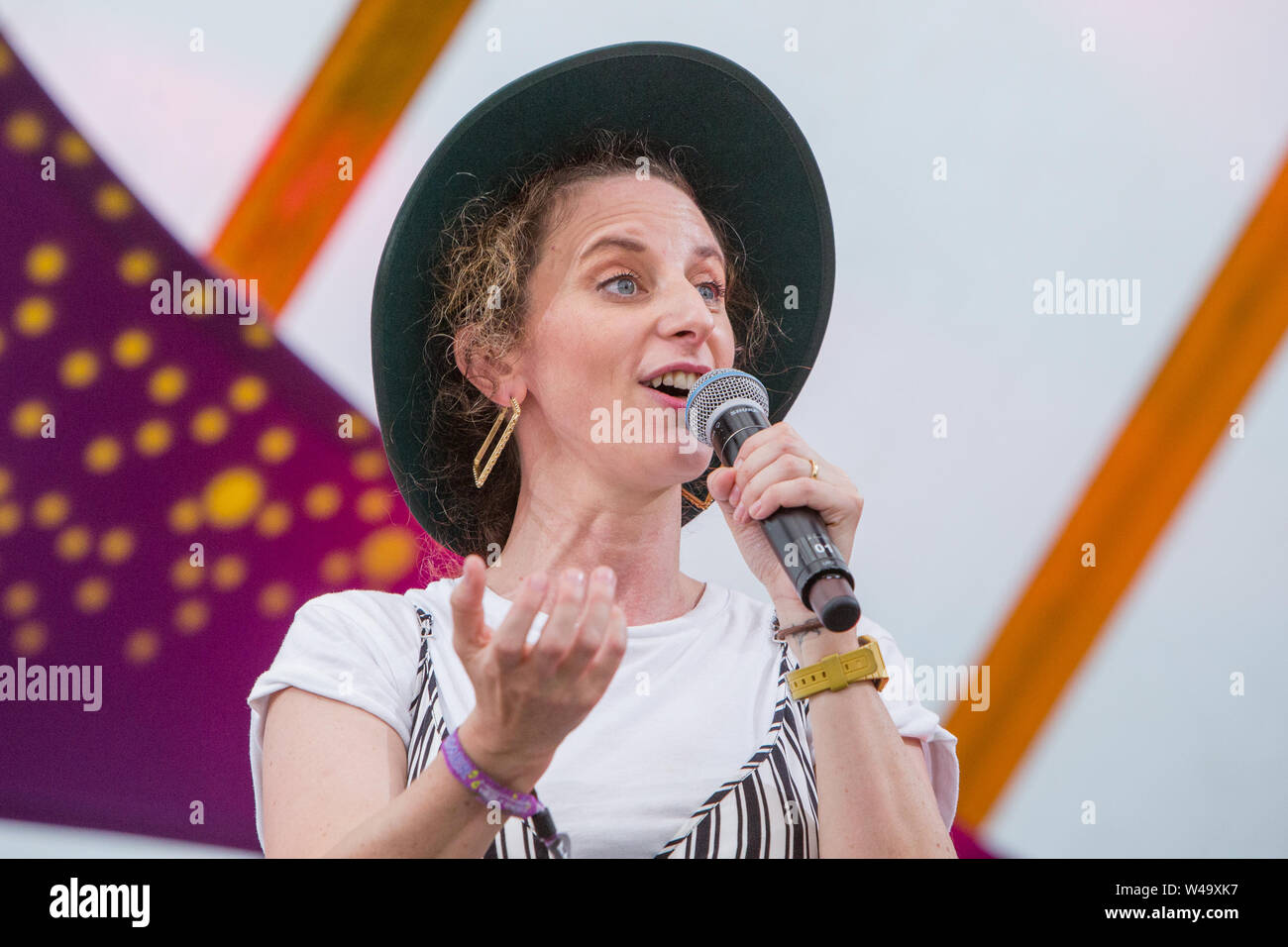Felicity Ward High Resolution Stock Photography and Images - Alamy