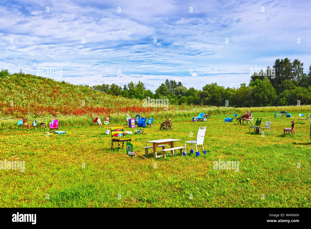 Open air exhibition hi-res stock photography and images - Alamy