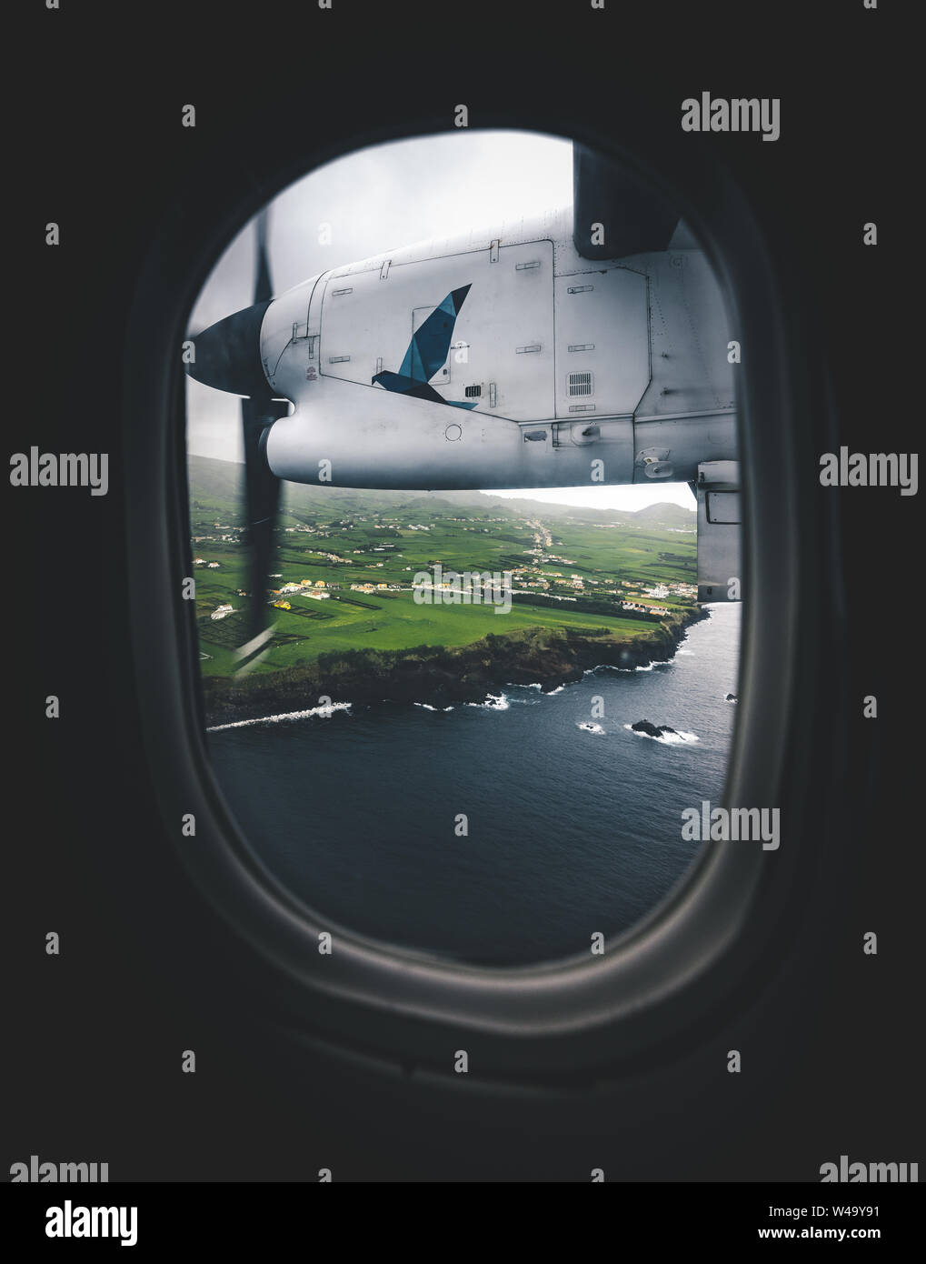 Sata air acores airplane hi-res stock photography and images - Alamy