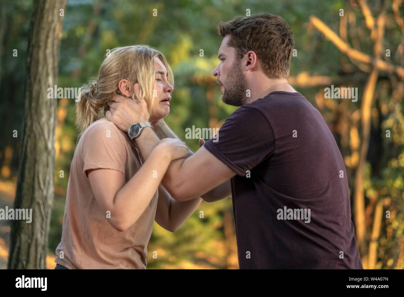 JACK REYNOR and FLORENCE PUGH in MIDSOMMAR (2019), directed by ARI ...
