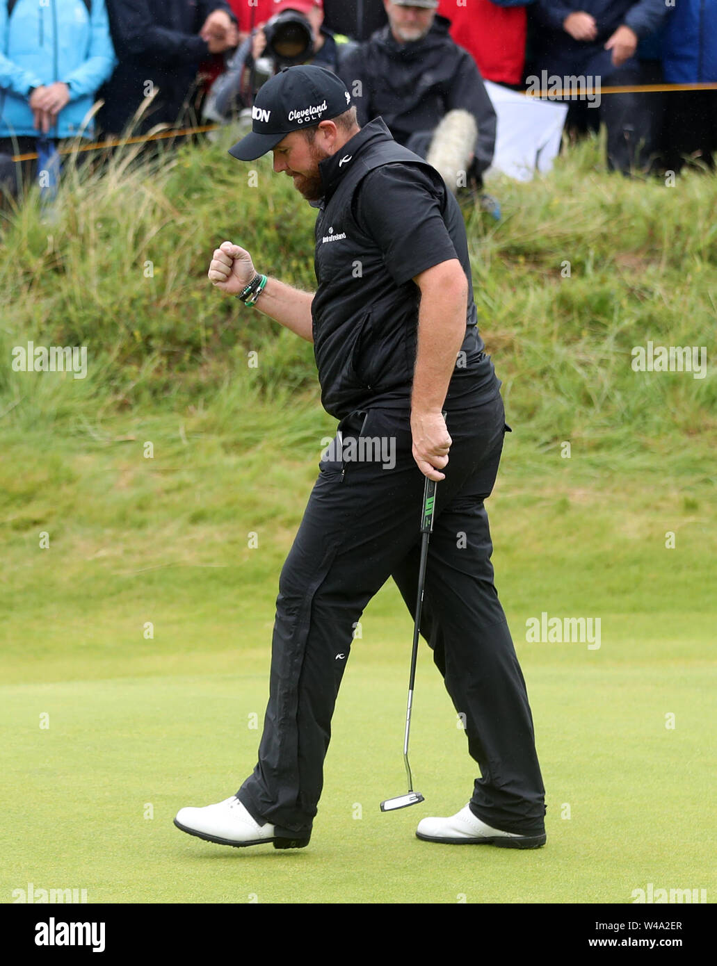 Republic Of Ireland's Shane Lowry reacts to his putt on the 10th during ...