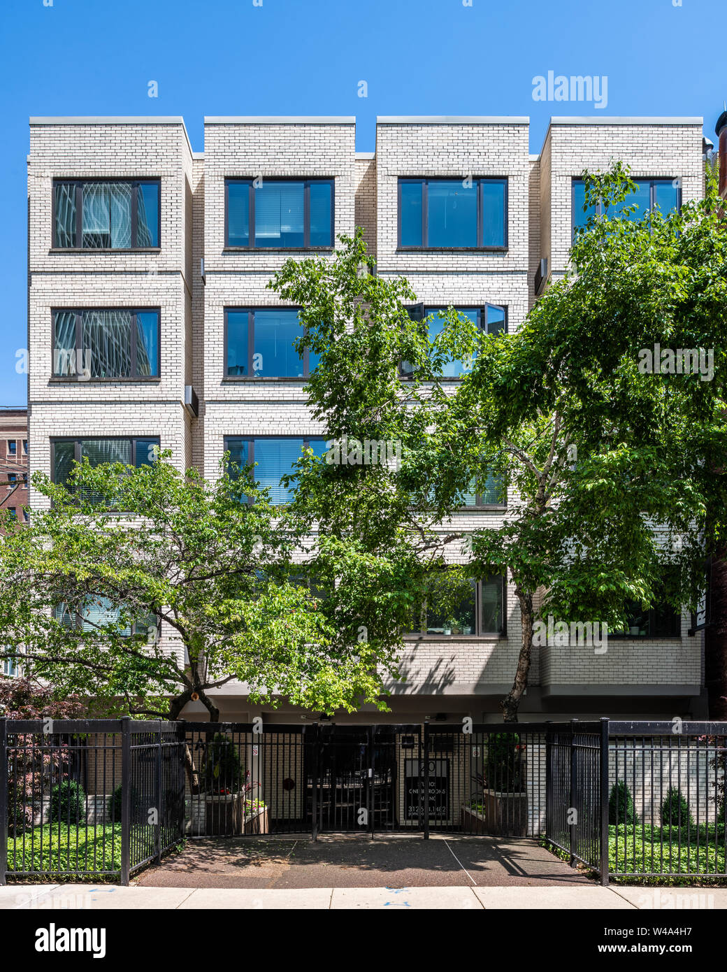 Four plus one in the Gold Coast neighborhood designed by Stanley ...