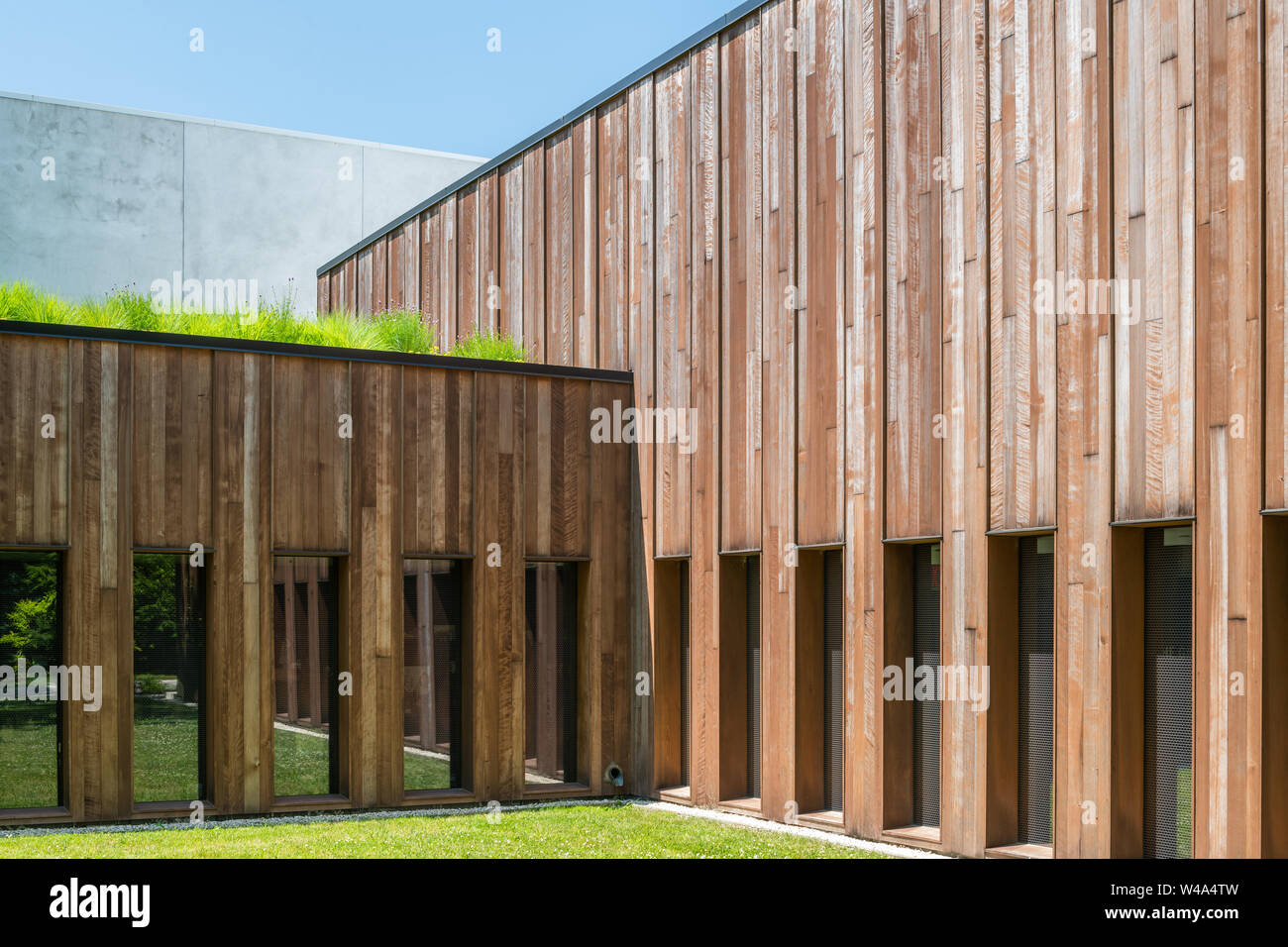 Writers Theatre by Studio Gang Stock Photo - Alamy