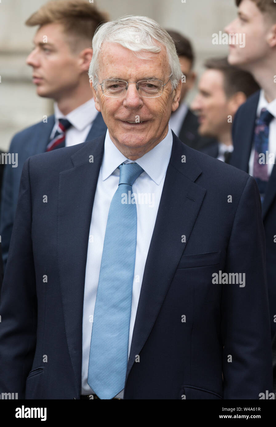 PM and Former PMs pay tribute to Lord Heywood: Westminster Abbey ...