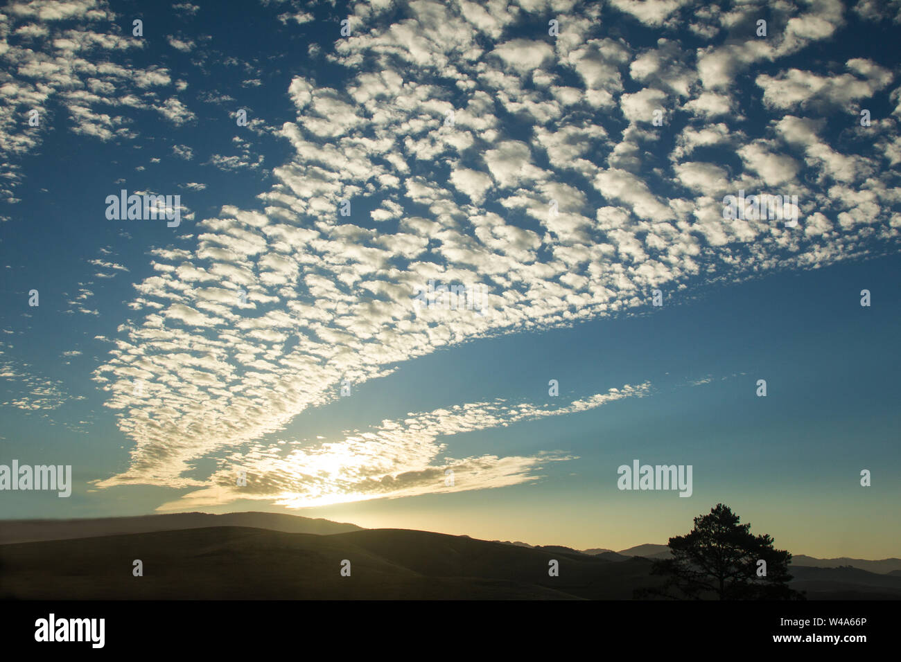 Stratocumulus clouds hi-res stock photography and images - Alamy