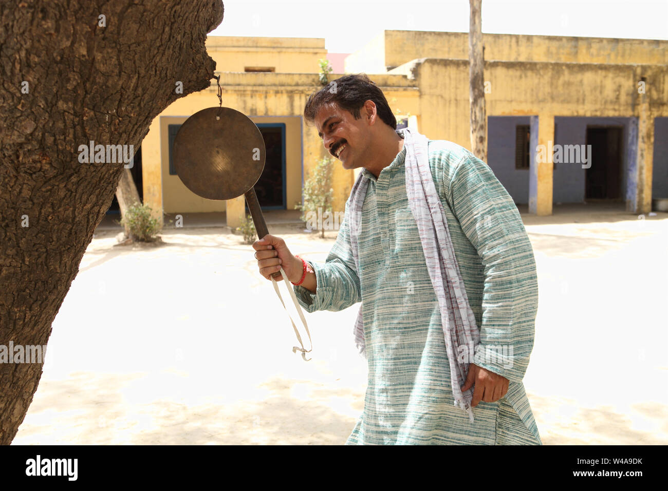School bell ringing hi-res stock photography and images - Alamy