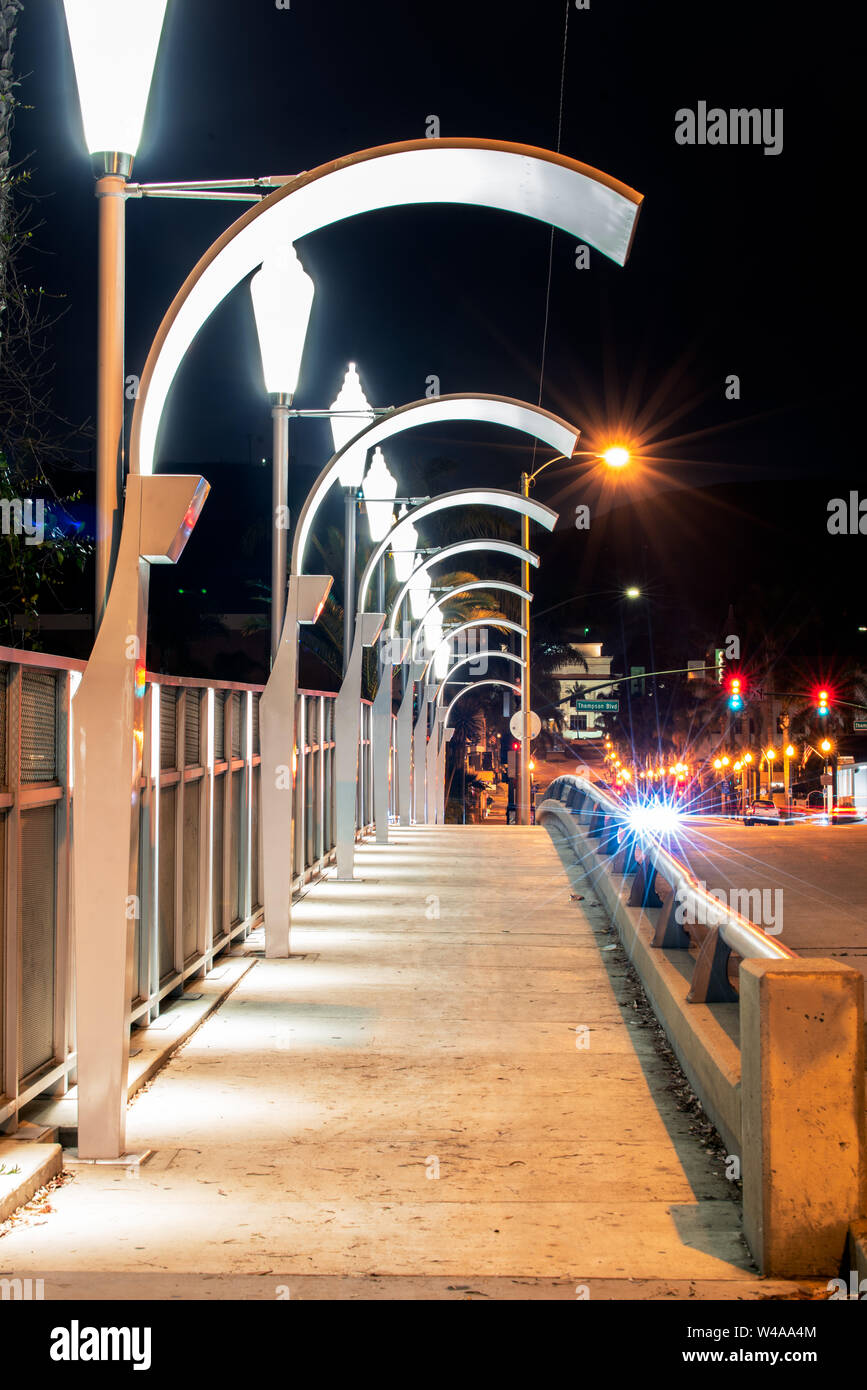 Concave curves hi-res stock photography and images - Alamy