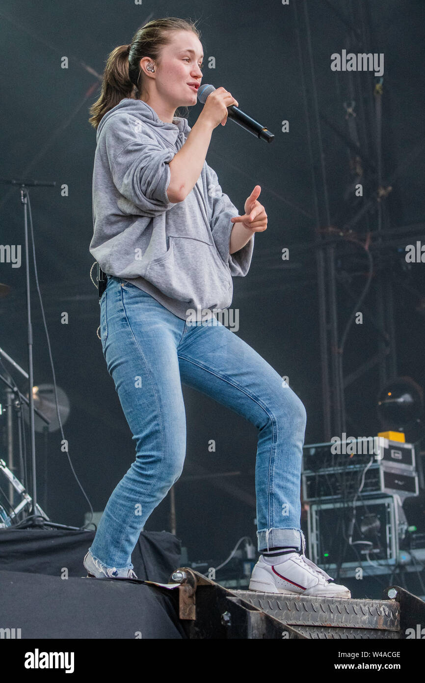 Sigrid singer hi-res stock photography and images - Alamy