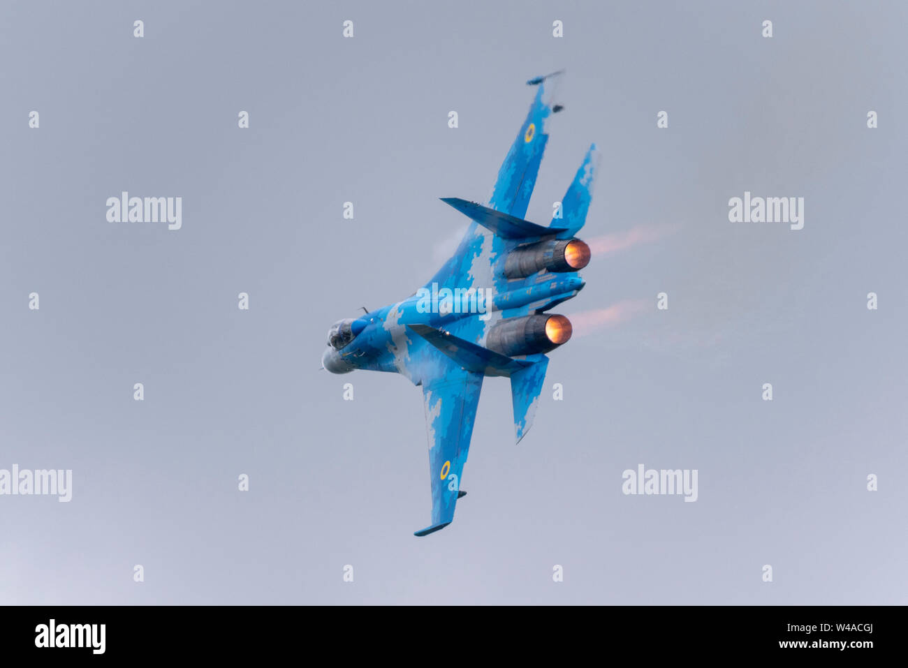 Sukhoi su 27 flanker fighter jet hi-res stock photography and images ...