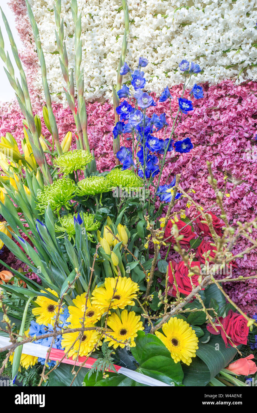 Bouquet of different flowers hi-res stock photography and images - Alamy