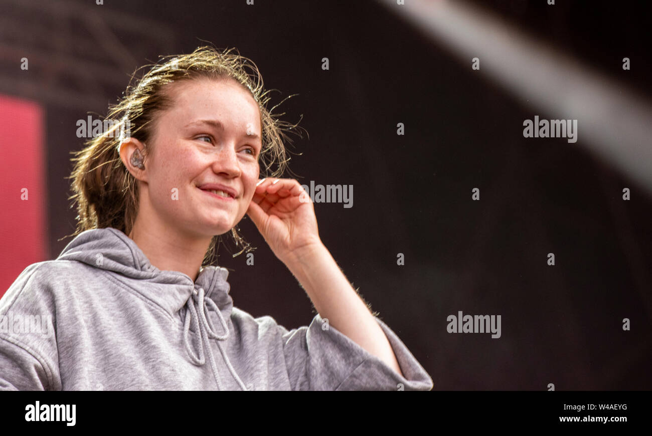 Sigrid singer hi-res stock photography and images - Alamy