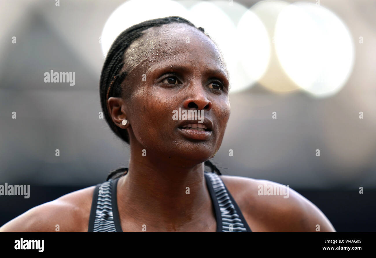Kenya's Hellen Obiri reacts after taking gold in the Womens 5000m ...