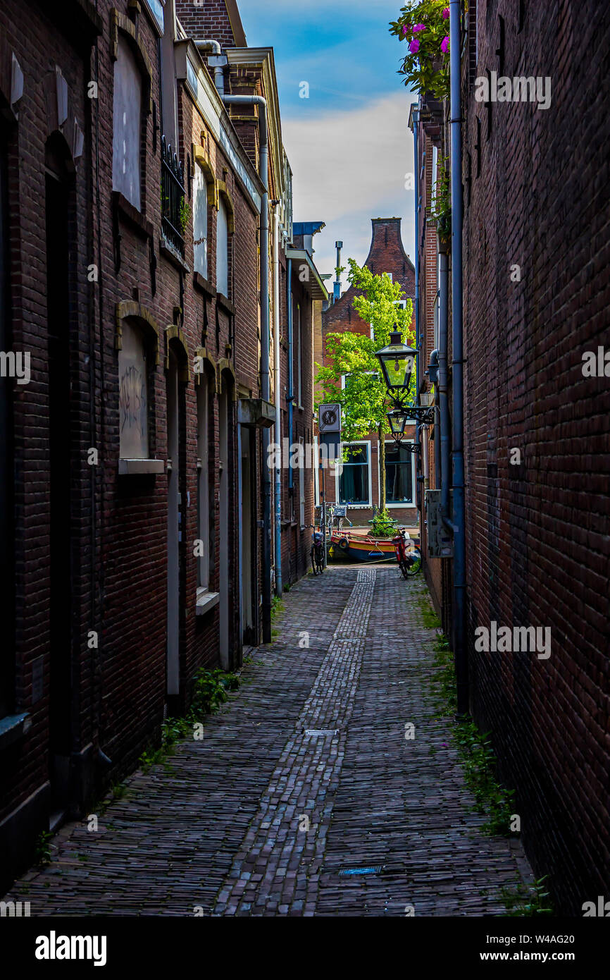 Downtown traditional red brick buildings hi-res stock photography and ...