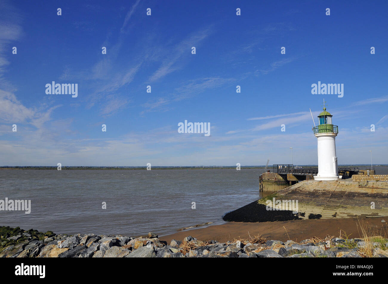 Paimboeuf hi-res stock photography and images - Alamy