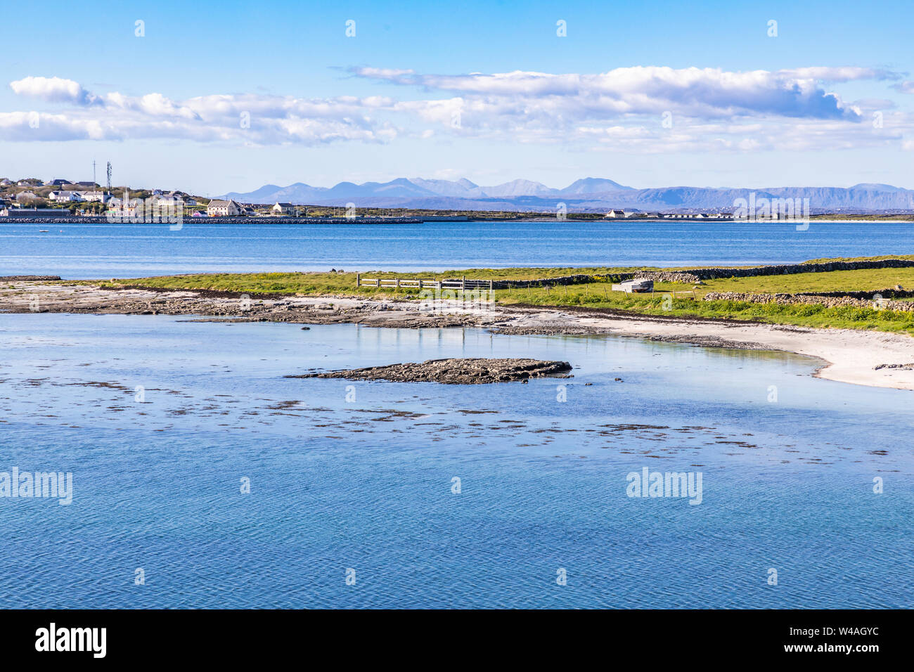 Kilronan village and beach in Inishmore, Aran Islands, Ireland Stock ...
