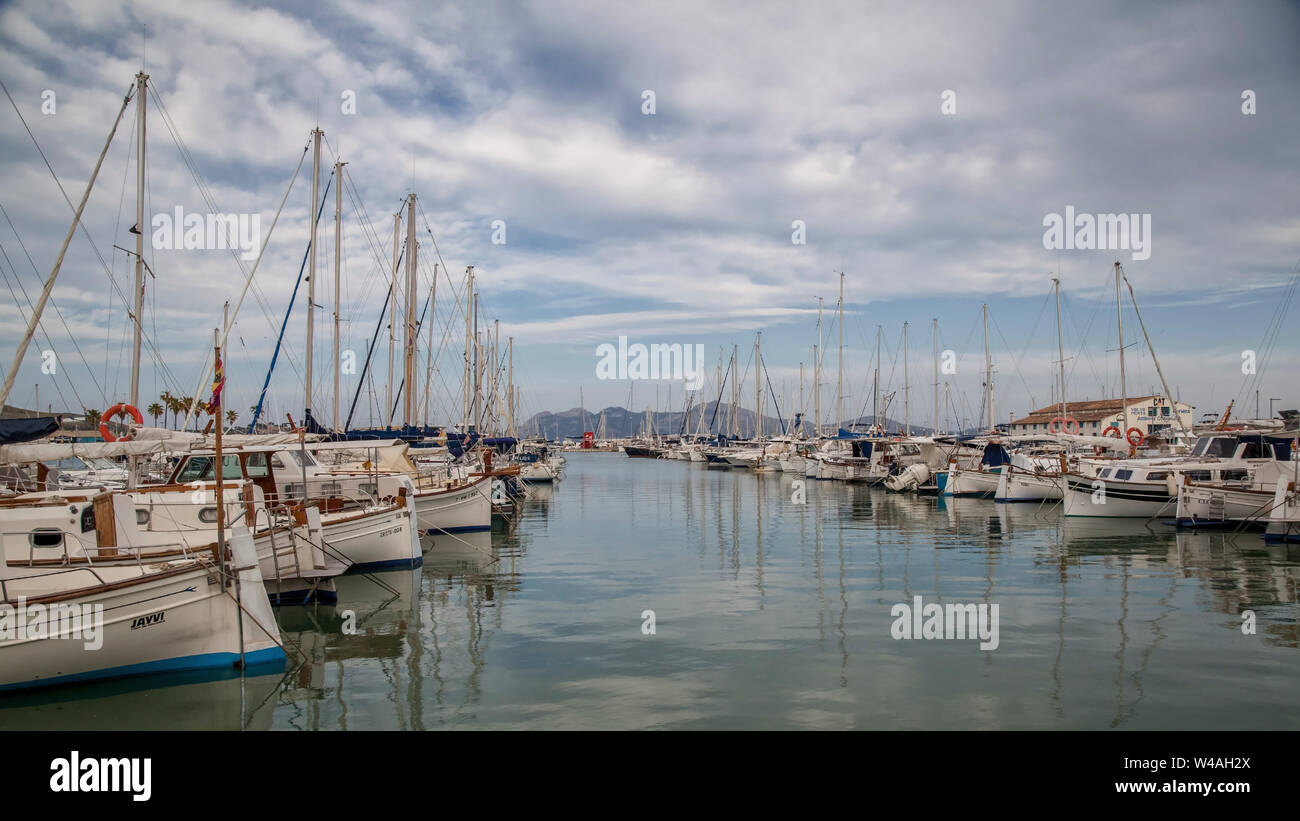 Bay of Port de Pollença in Mallorca Stock Photo - Alamy
