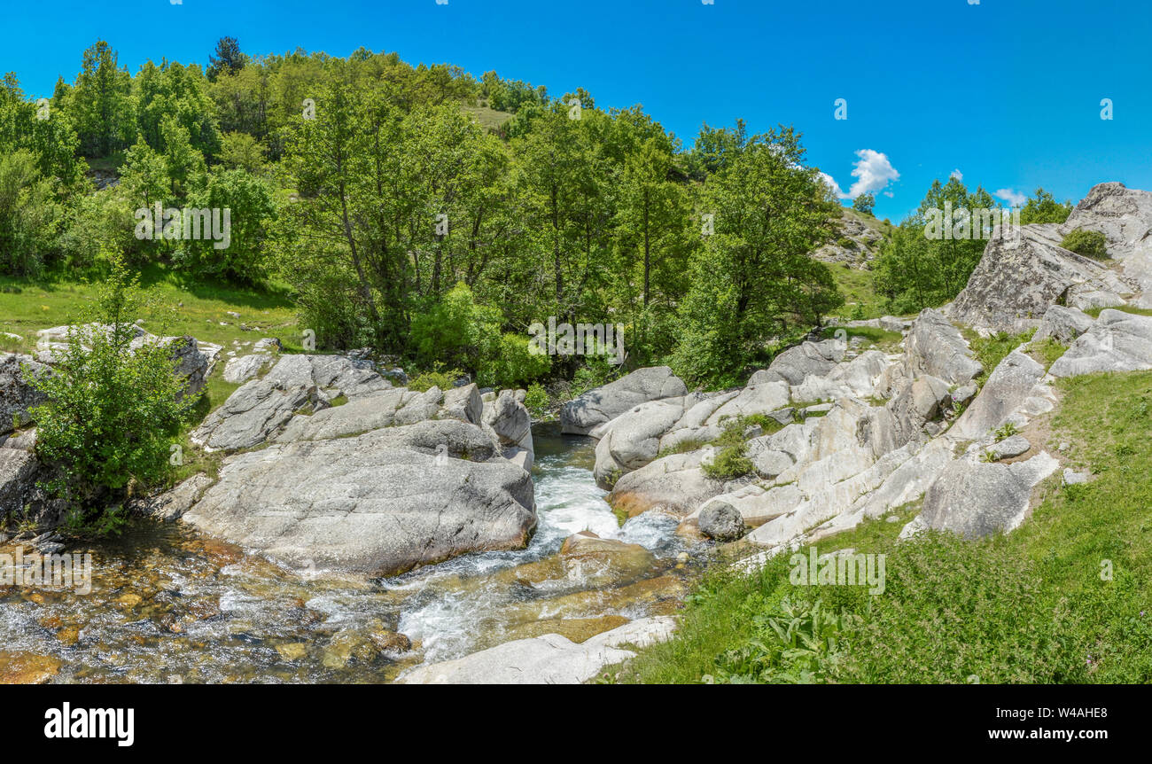 Macedonia, Mariovo region, Gradeshnica village - Mountain Landscape ...