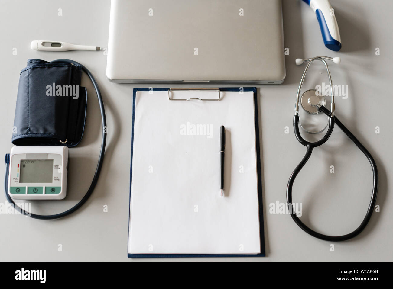 Pressure board hi-res stock photography and images - Alamy