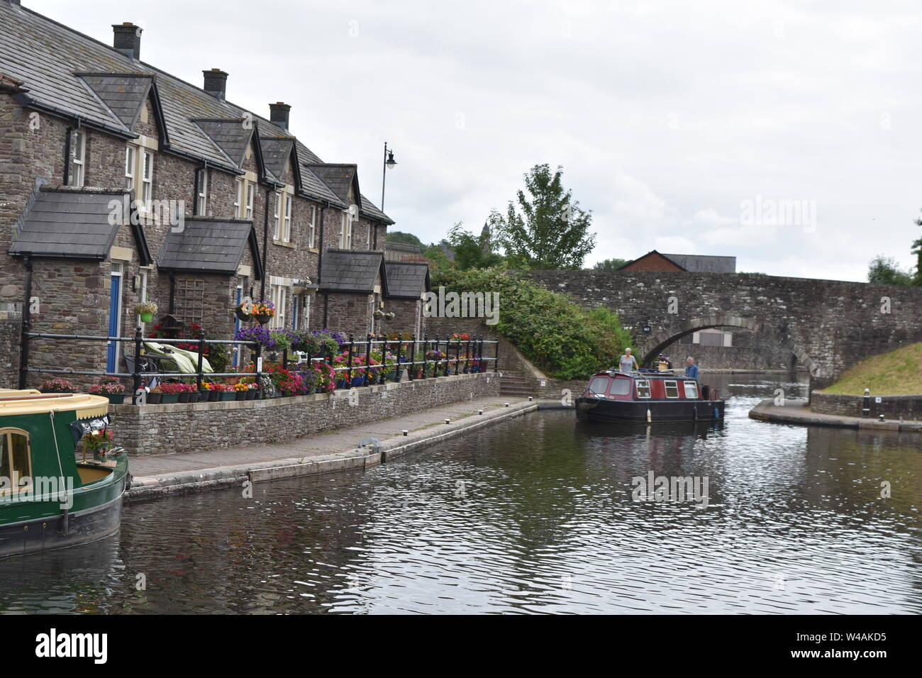 Canal boats at the canal basin at brecon hi-res stock photography and ...