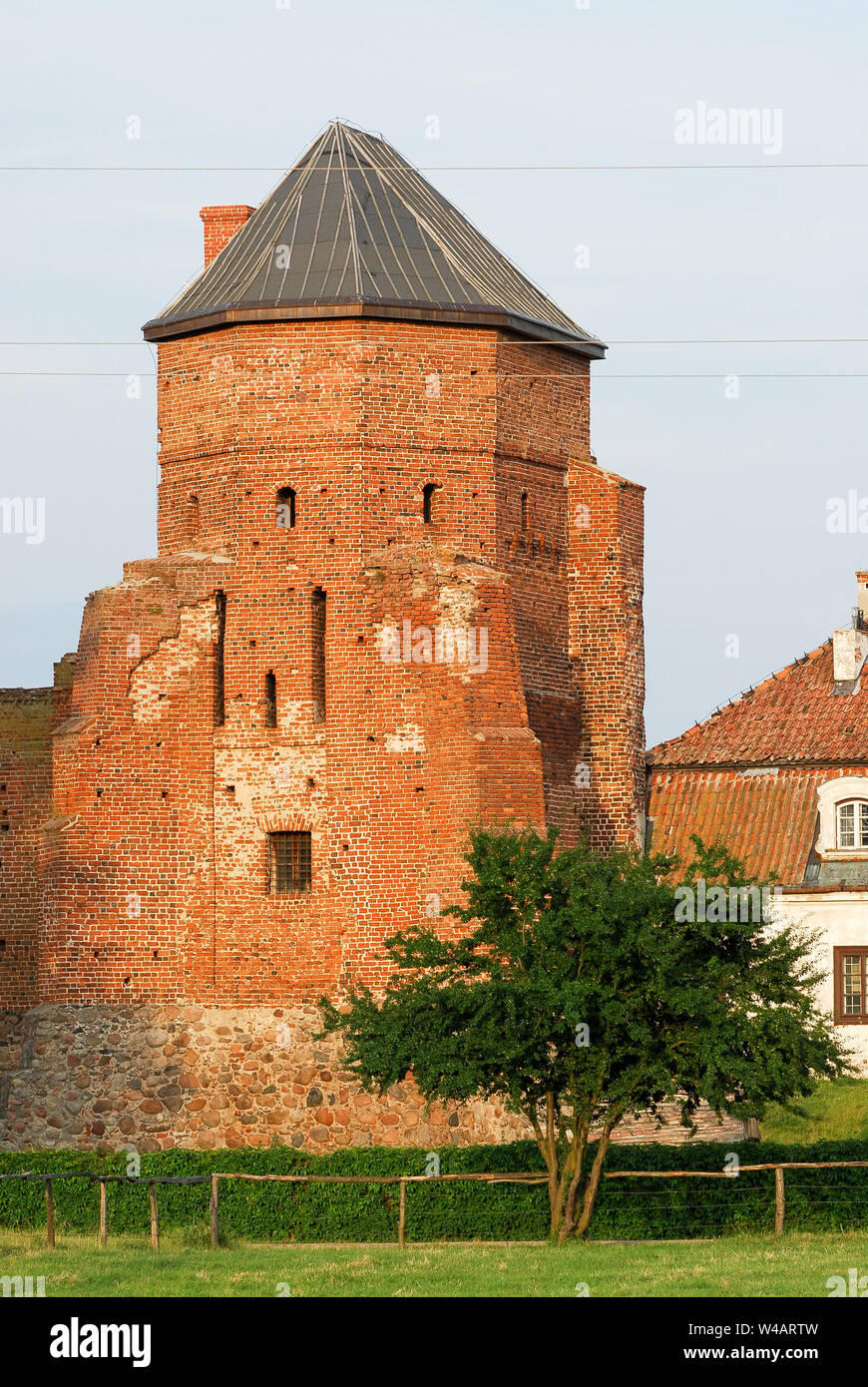 6th century castle hi-res stock photography and images - Alamy