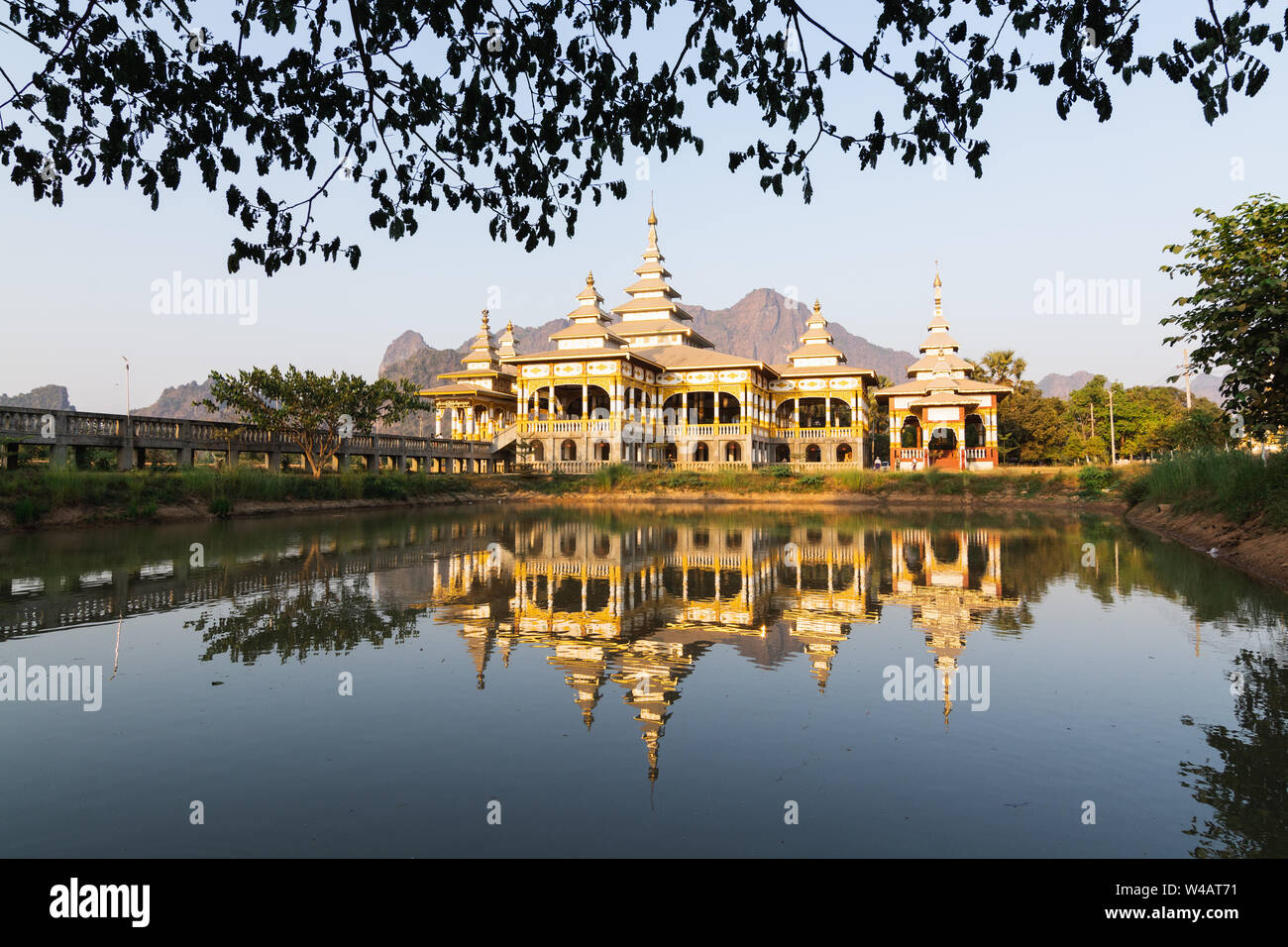 Chan chan temple reflection hi-res stock photography and images - Alamy