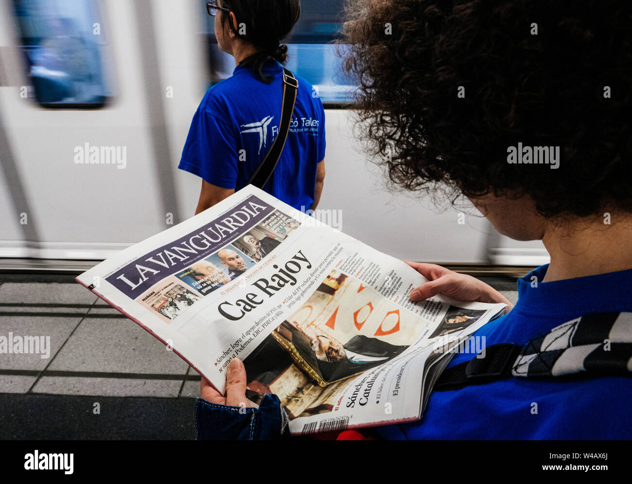 Metro newspaper spain hi-res stock photography and images - Alamy
