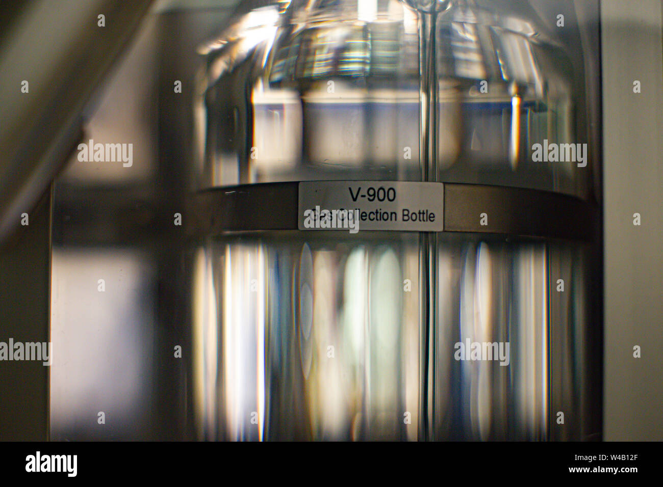 Laboratory facility inside a refinery Stock Photo - Alamy